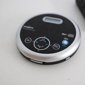 Vintage 1980s Sony BLACK Walkman / Discman Tape Deck Player RADIO Only ...