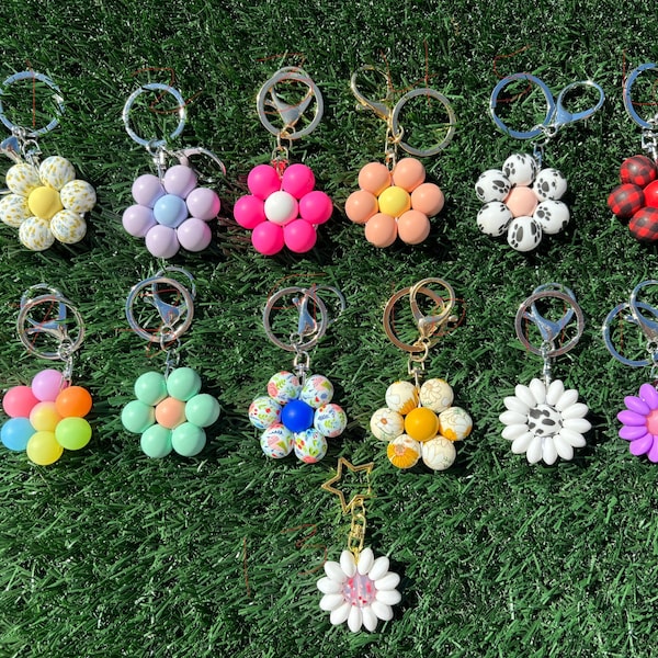 Flower Keychain - Etsy