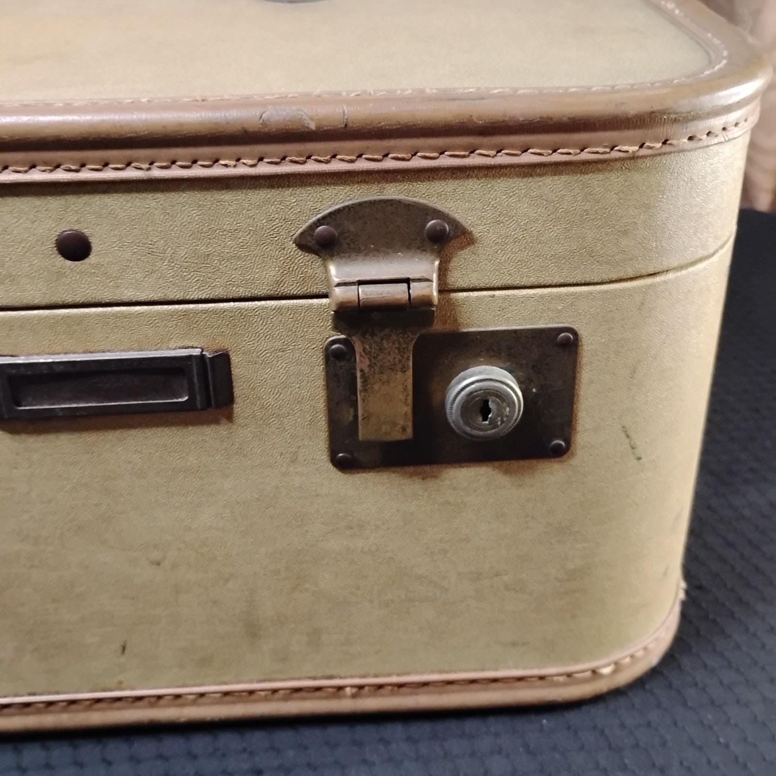 Vintage 1950s J.C. Higgins Sears Brown Gold Train Travel Vanity Make up ...