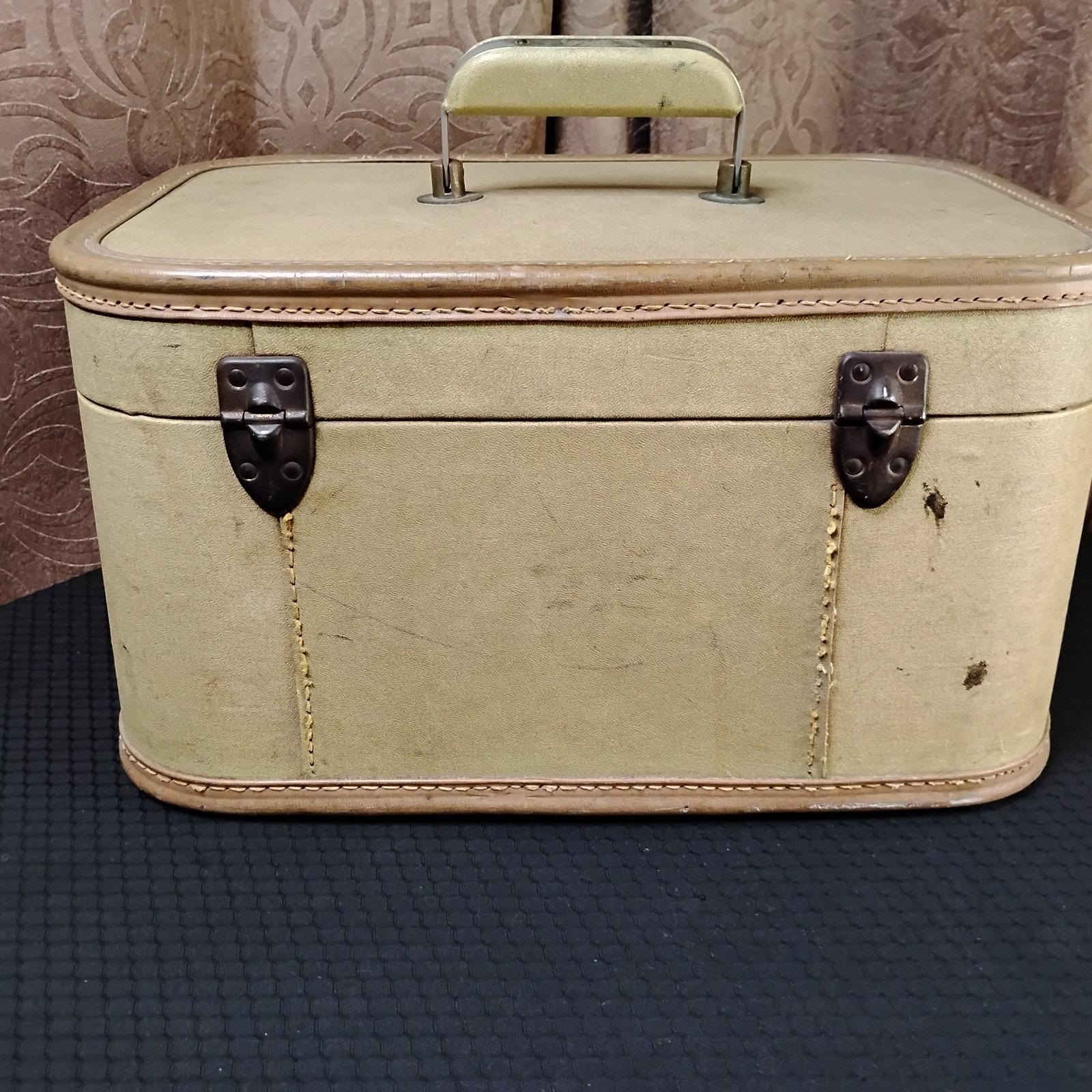 Vintage 1950s J.C. Higgins Sears Brown Gold Train Travel Vanity Make up ...