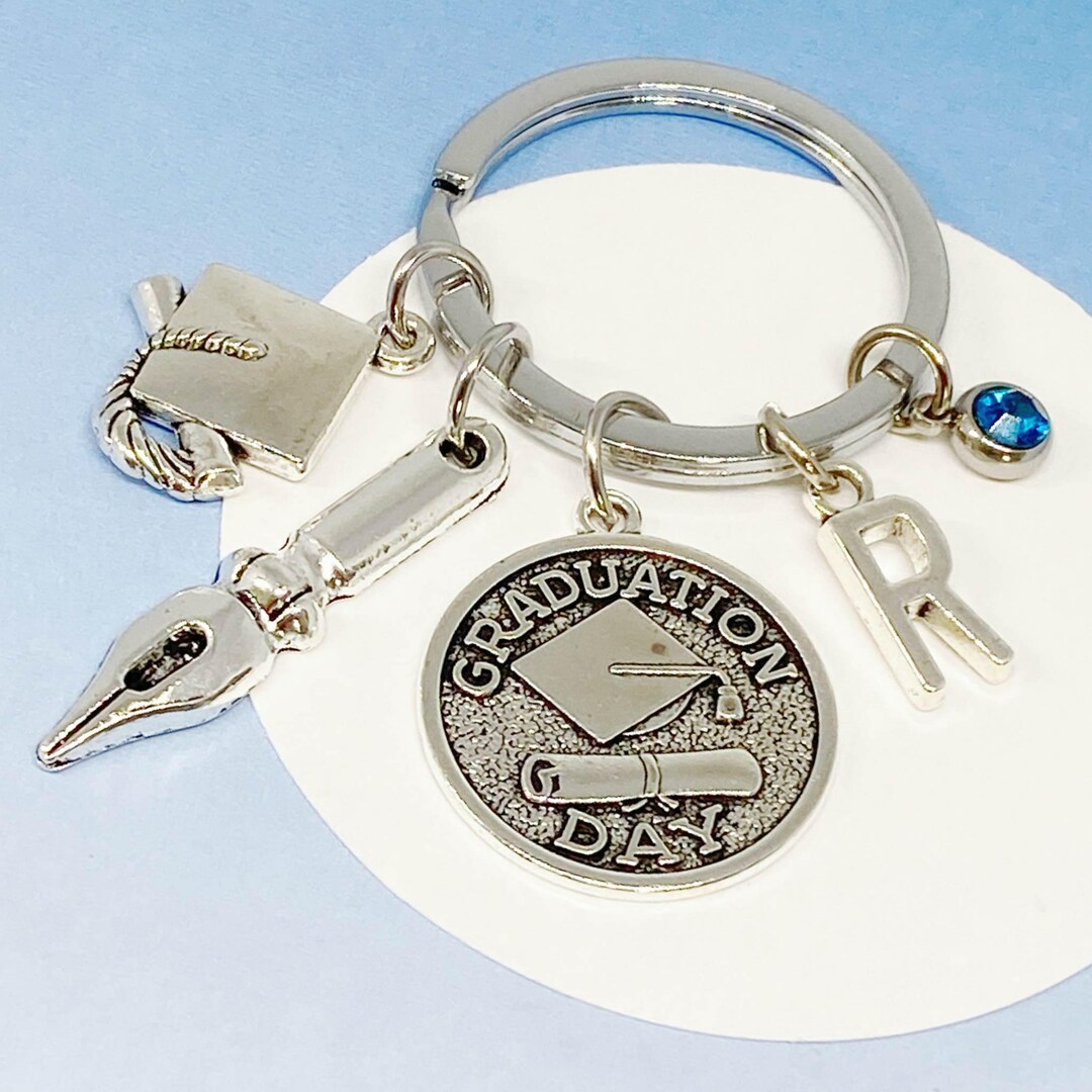 Personalized Graduation Keychain – Custom Initial With Graduation Cap ...