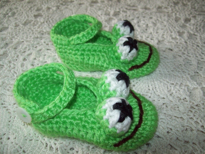 Hand Crochet Girl or Boy Baby Infant Happy FROG BOOTIES A | Etsy