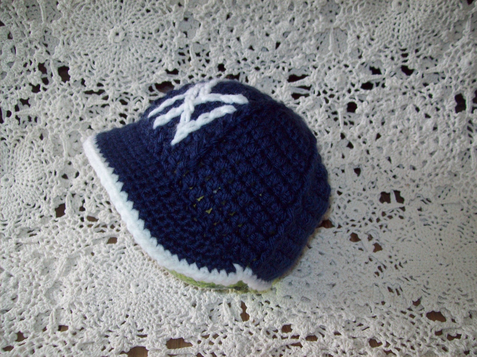 NY YANKEES Baseball Crochet Hat W/ Brim for Infant Baby Boy or Girl A ...