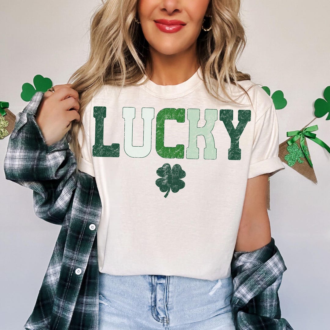 Trendy Retro Lucky PNG, St Patricks Day Shirt Design, St Patricks Day ...