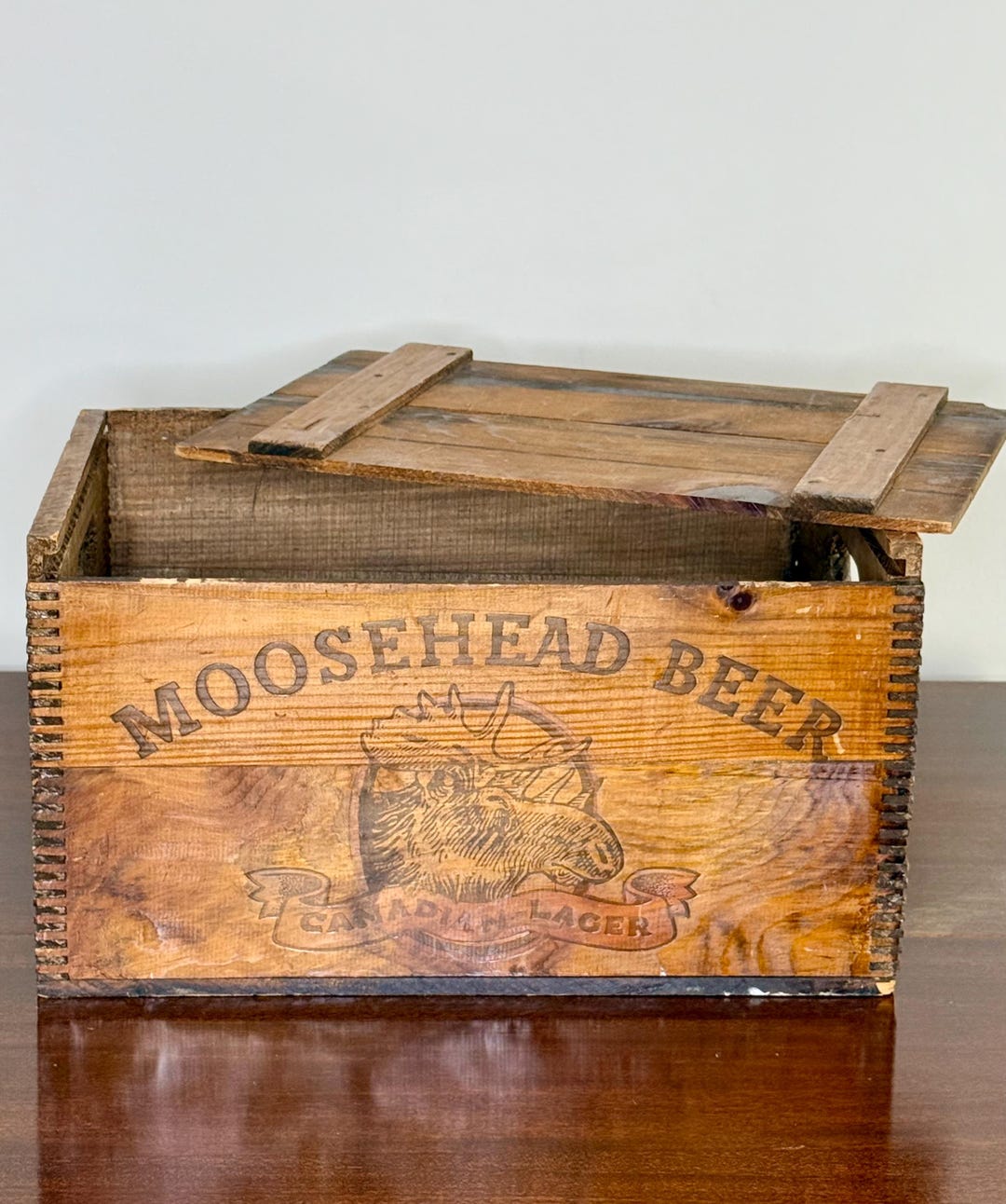 Vintage Wood Beer Crate With Sliding Lid - Moosehead Beer Canadian ...