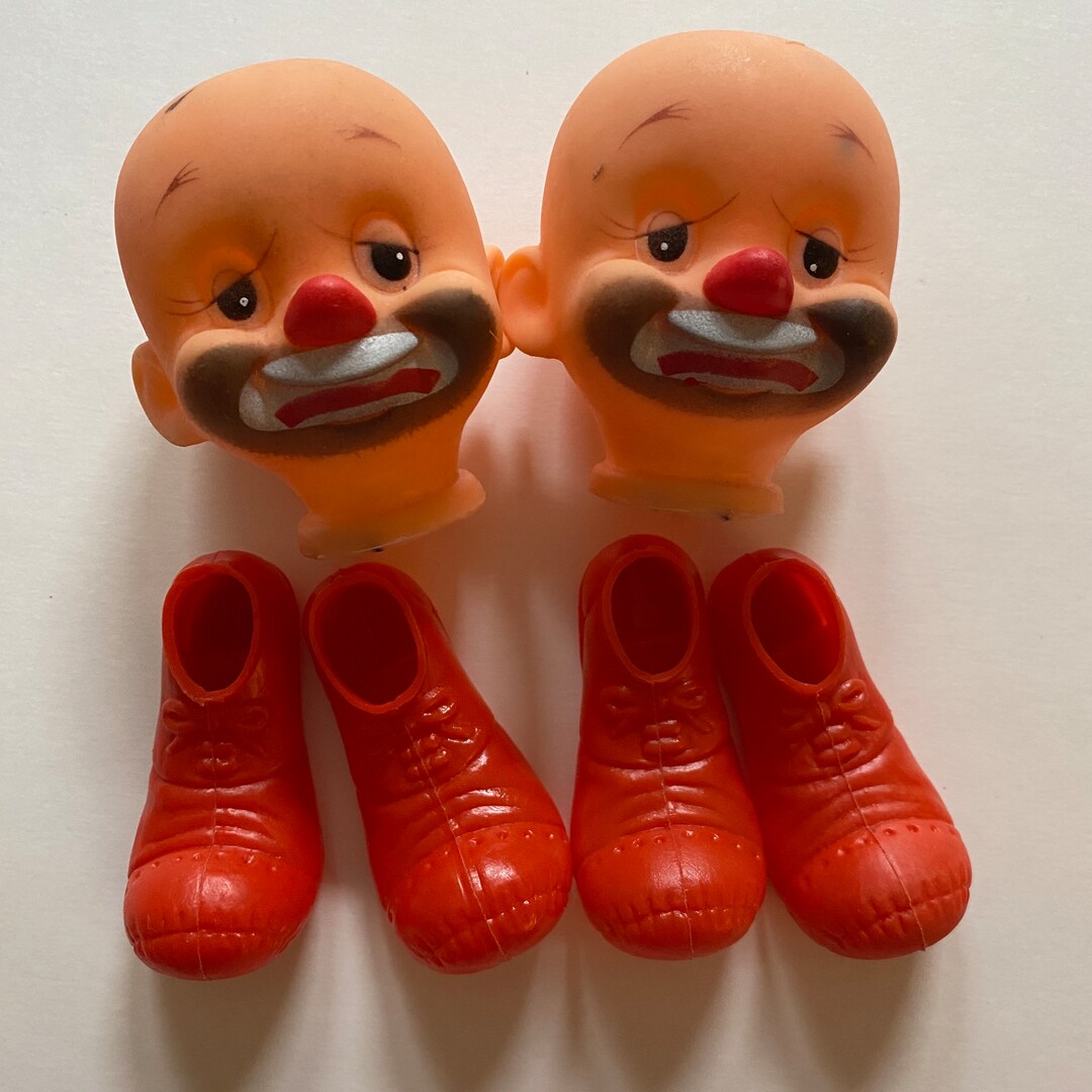 Rubber Clown Heads and Shoes for Crafting Creepy Circus Clown Faces ...