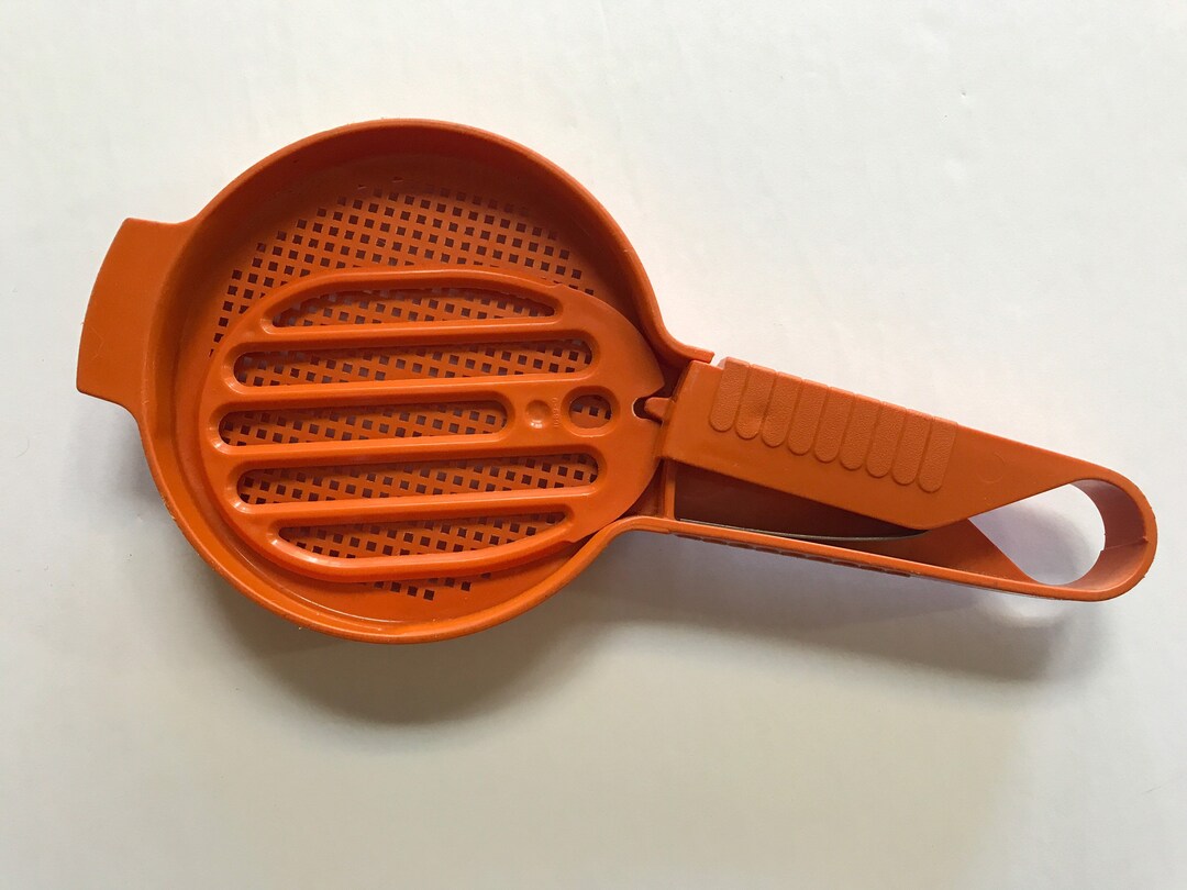 Vintage 1970s Tupperware Plastic Powder Sifter Retro Kitchen Kitsch ...