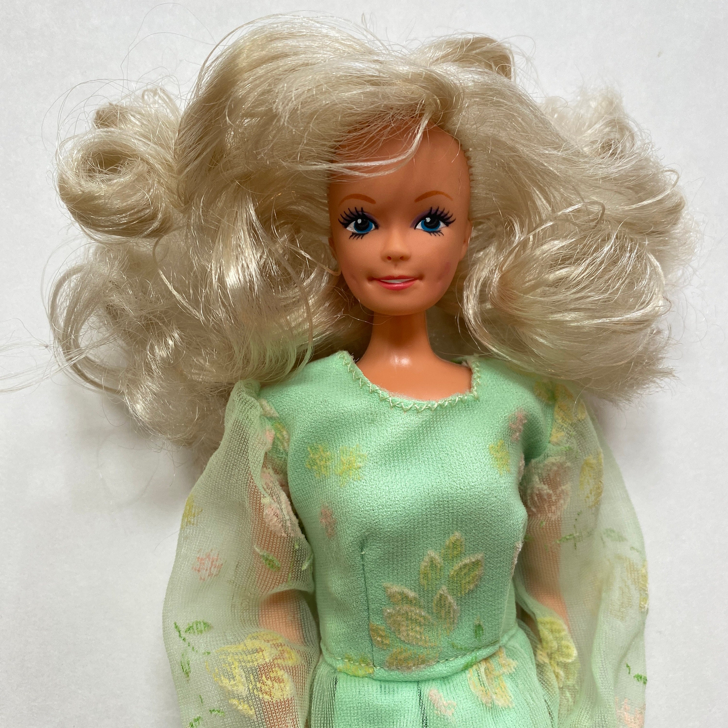 Vintage 1993 Lucky Blonde Barbie Doll With Flocked Green Dress - Etsy