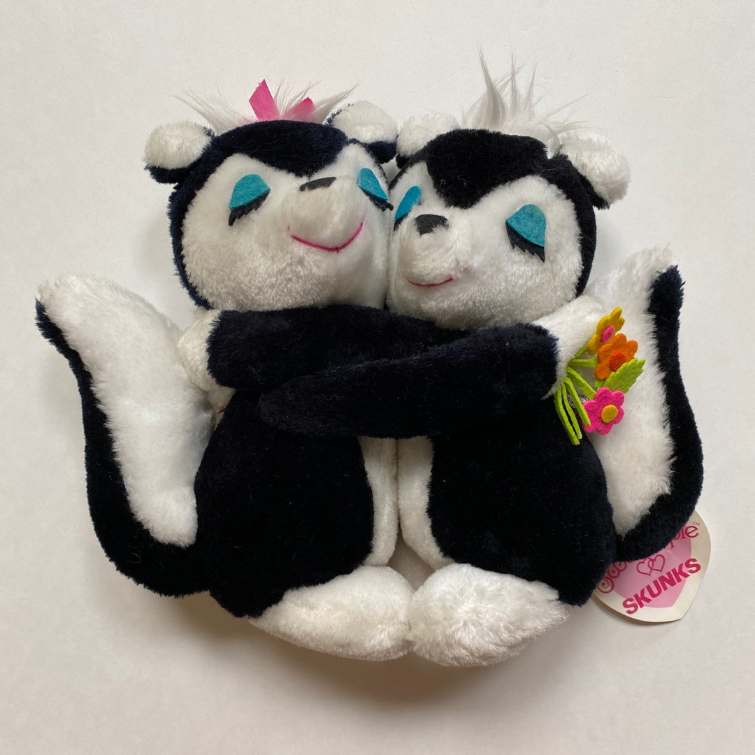 1977 Dakin Hugging Sweetiepie Skunks Plush Stuffed Animals Cute ...