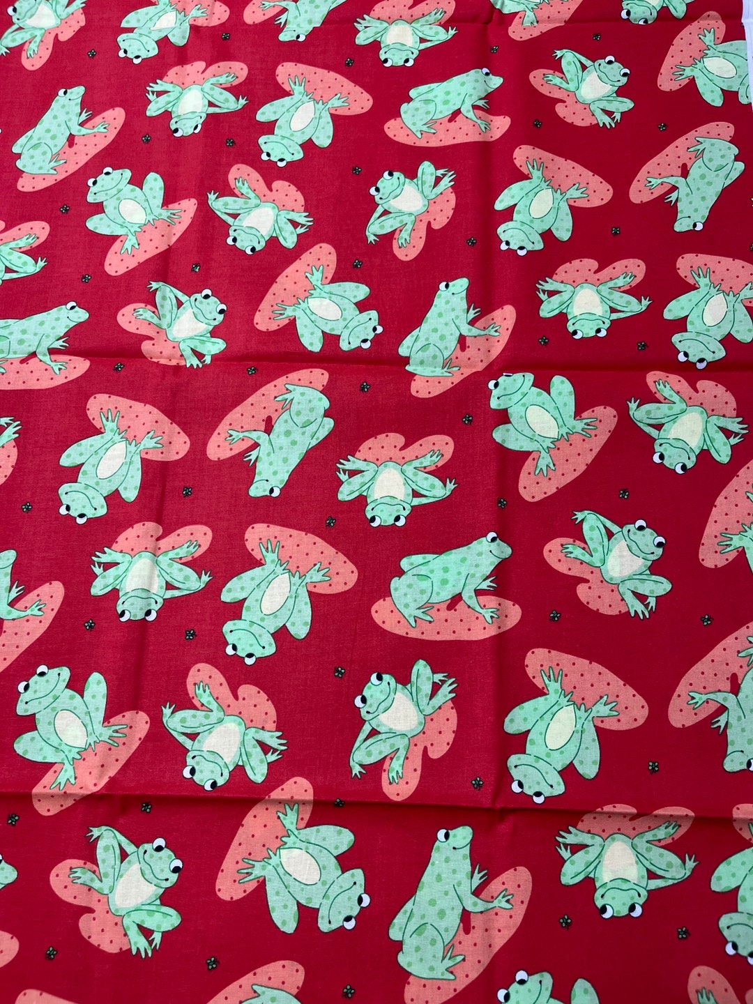 Frog Fabric Light Weight Woven Cotton Fabric Frig on Lily Pad Fabric ...