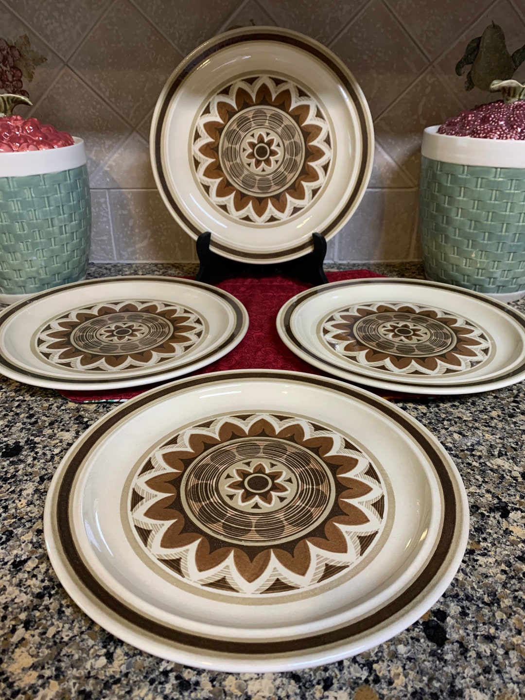 Vintage Royal China Aztec 4 Piece Set of Dinner Plates Made in the USA ...