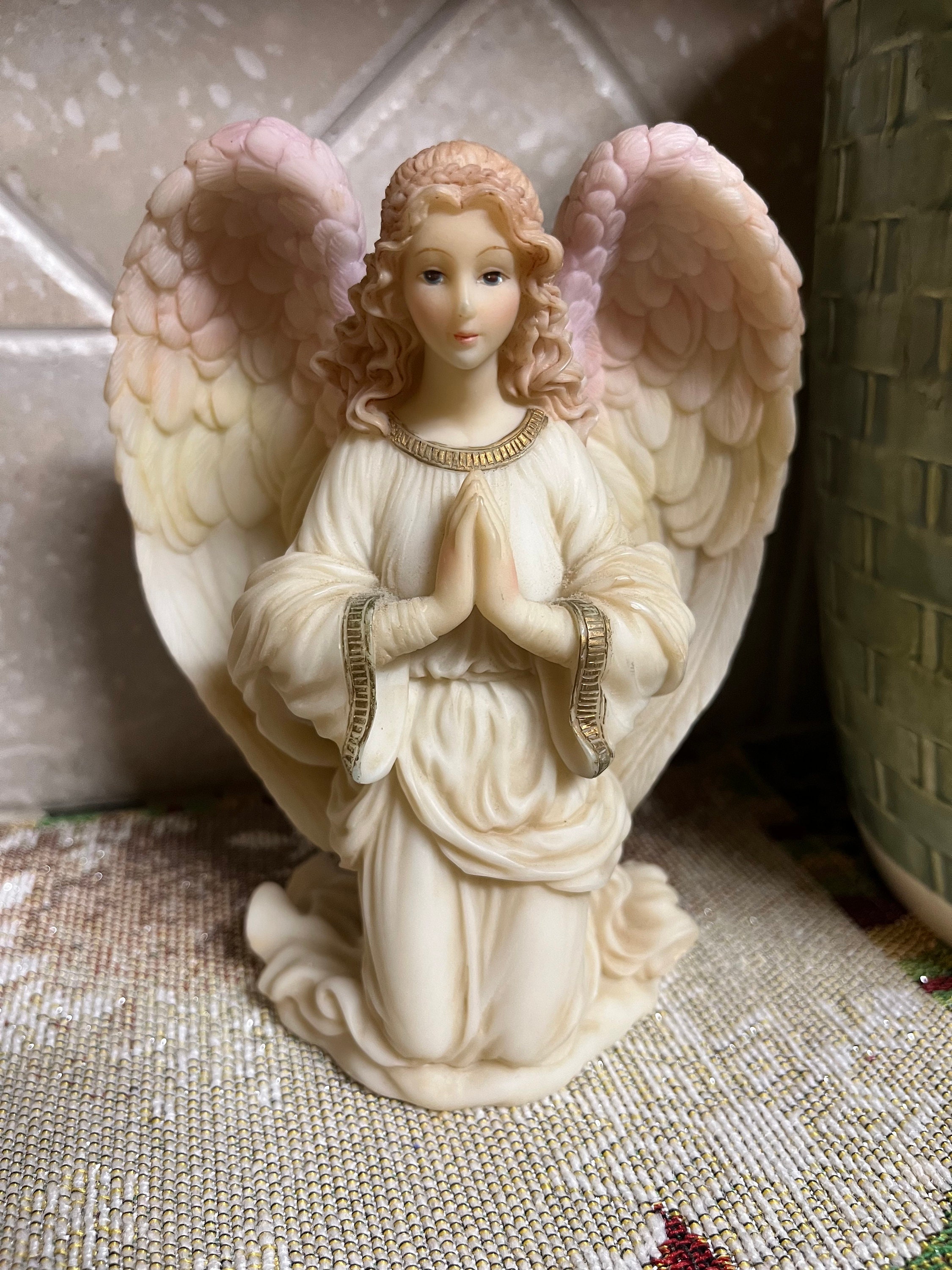 Serafin Angel Figurines