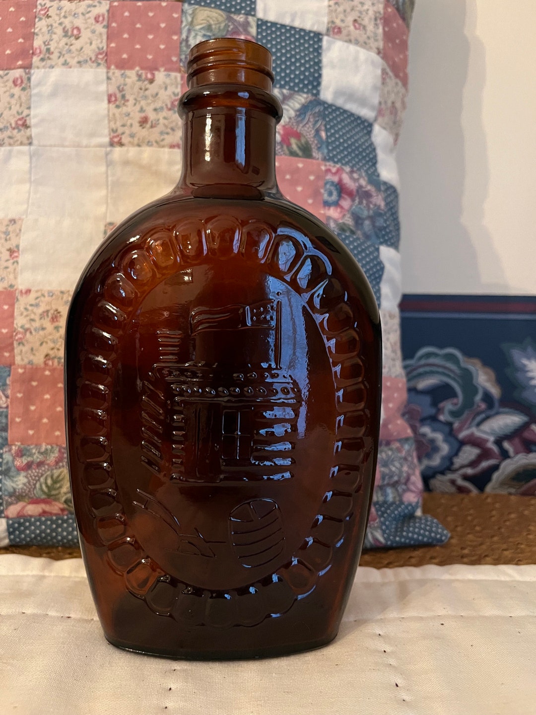 Vintage Log Cabin Syrup Bottle 1976 Brown Glass Cabin Homestead Bicentennial Home Decor Bottle ...