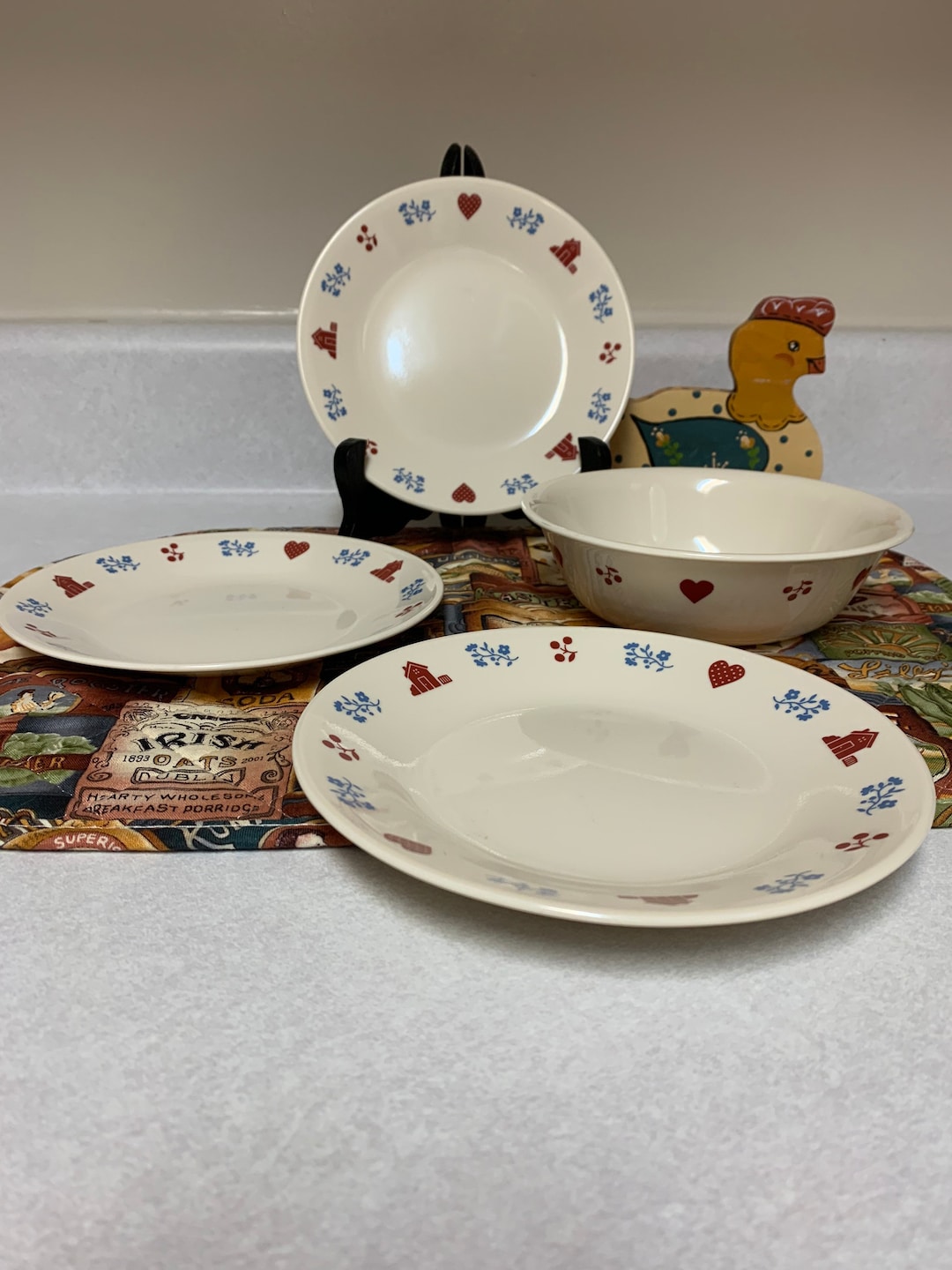Vintage Corelle Hometown Heart and Floral 4 Piece Set 3 Dessert Plates ...