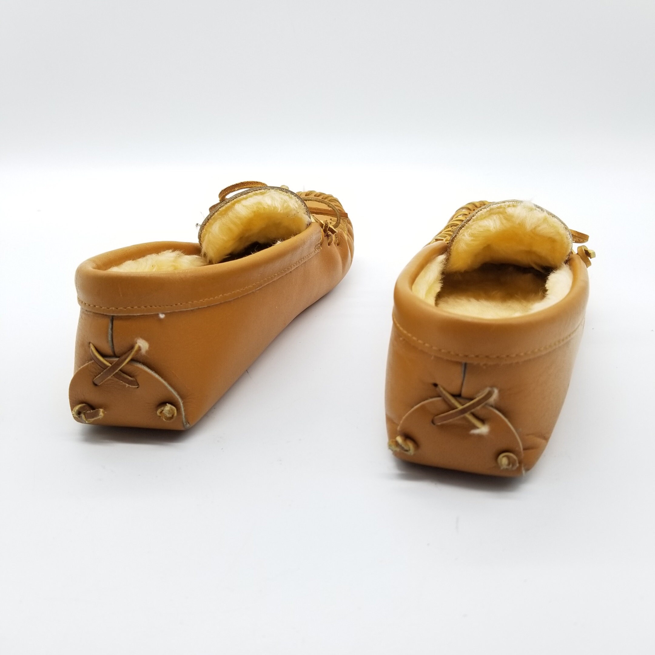 BRANDLESS Tan Leather Faux Shearling Lined Vintage Penobscot Moccasin ...