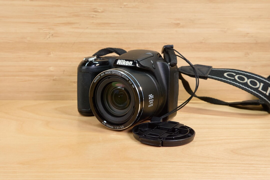 Nikon Coolpix L320 / 16.1MP Digital Camera / 26x Optical Zoom / Full HD ...