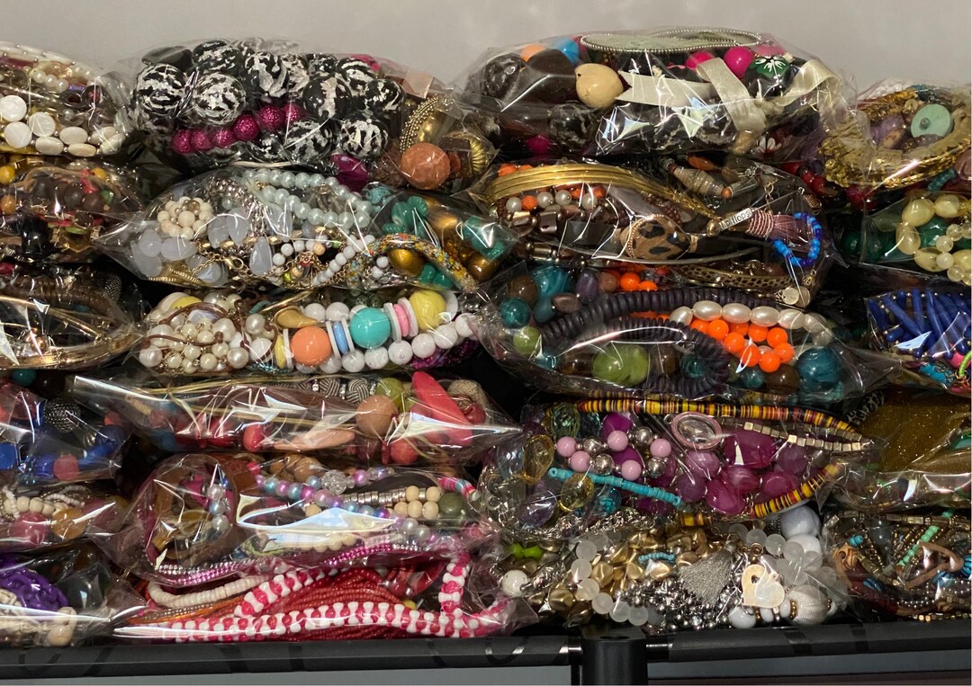 2lb Mystery Jewelry Craft Lot: Broken & Unmatched Pieces for DIY Art - Etsy