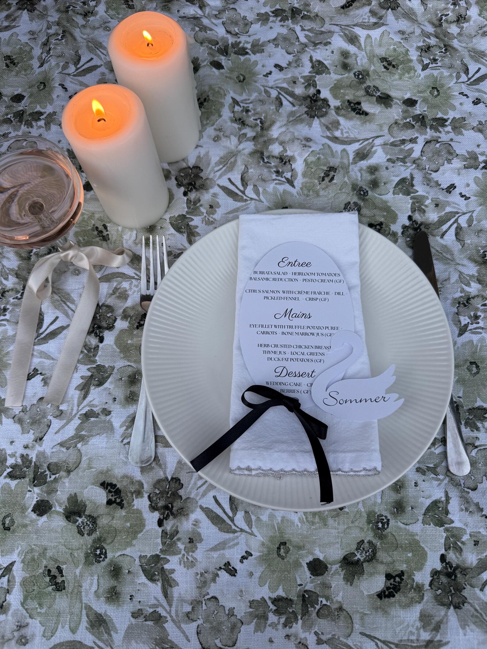 Elegant Swan Place Cards – Custom Wedding Name Cards | Garden Party ...