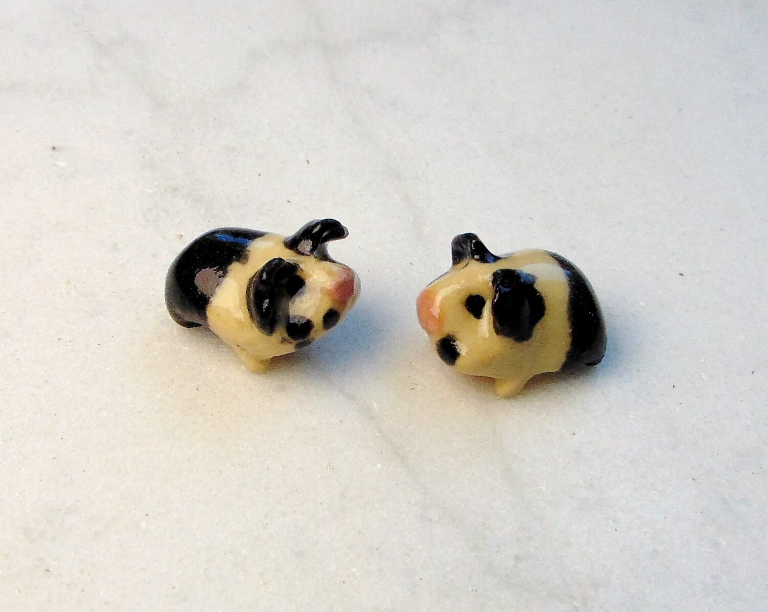 Micro Mini Miniature Guinea Pig Terrarium Figurine - Tiny Animal ...