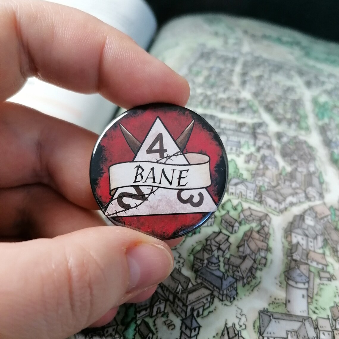 Dnd Bane D4 - 38mm Pin Badge - Dungeons and Dragons Badge - Etsy