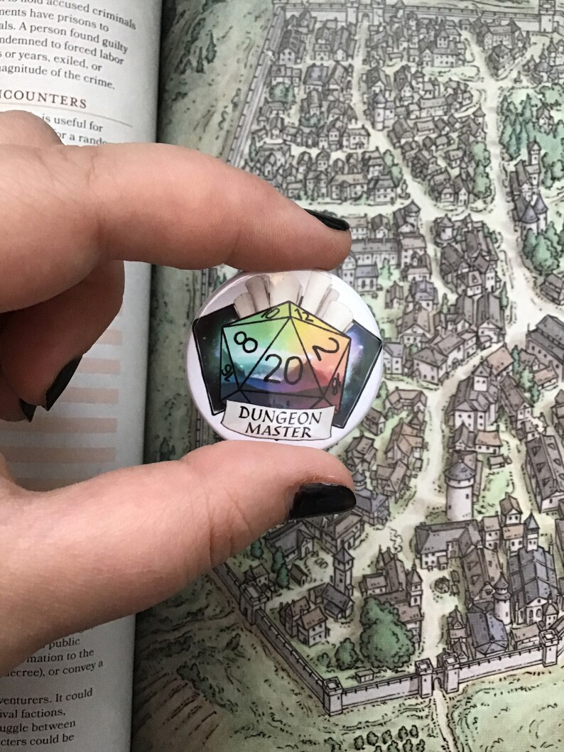 Dnd Dungeon Master Pin Badge 38mm Badge D20 Critical - Etsy