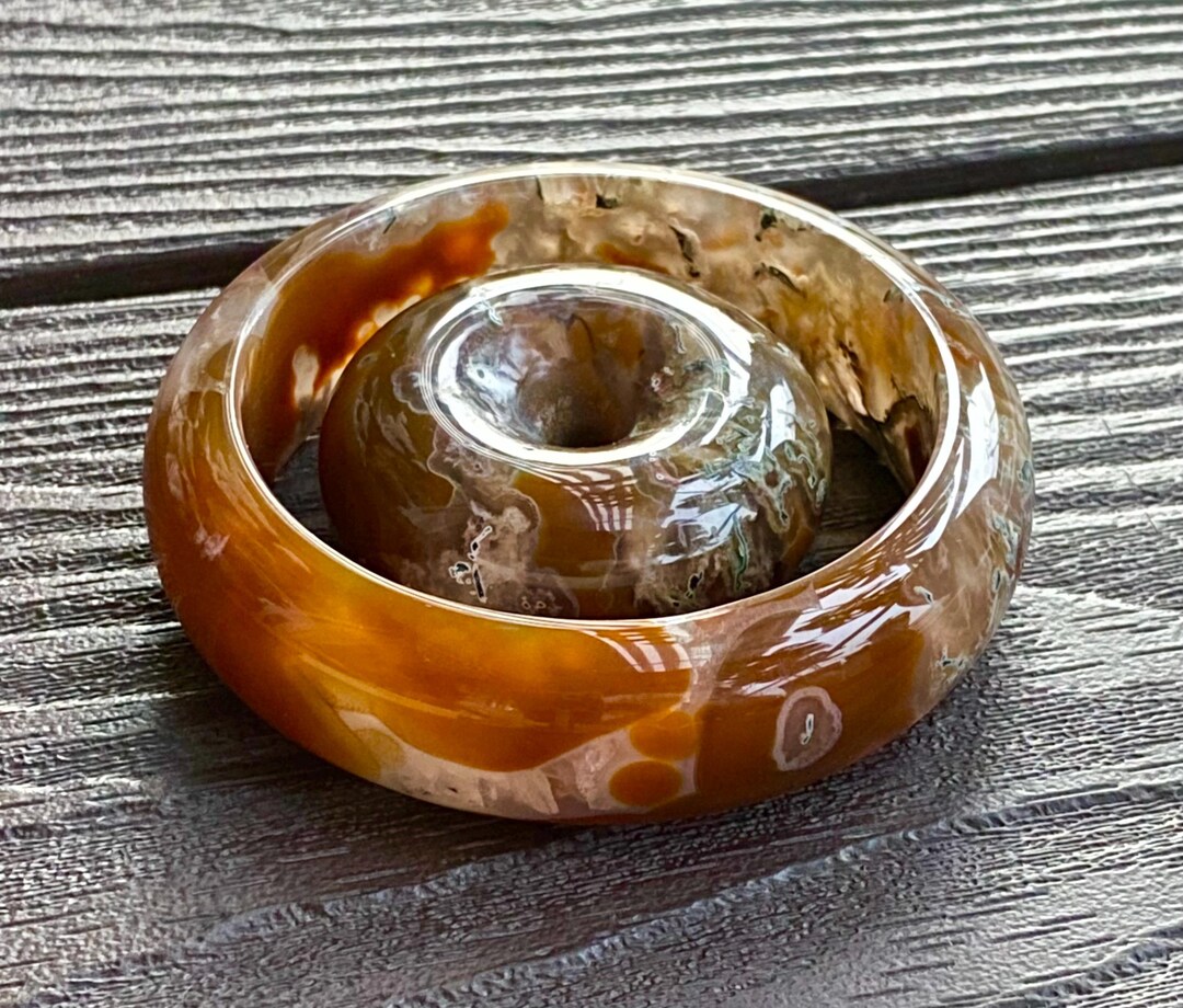Elegant Brown Agate Bangle With Complimentary Donut Centerpiece, 59.6 ...