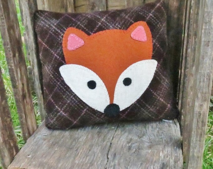 Felix the Fox Primitive Fox Pillow Wool Fox Pillow - Etsy