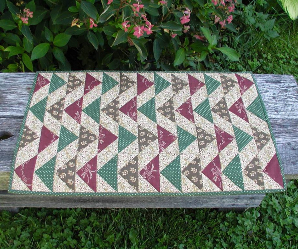 Flight Path Flying Geese Quilted Table Runner - Etsy