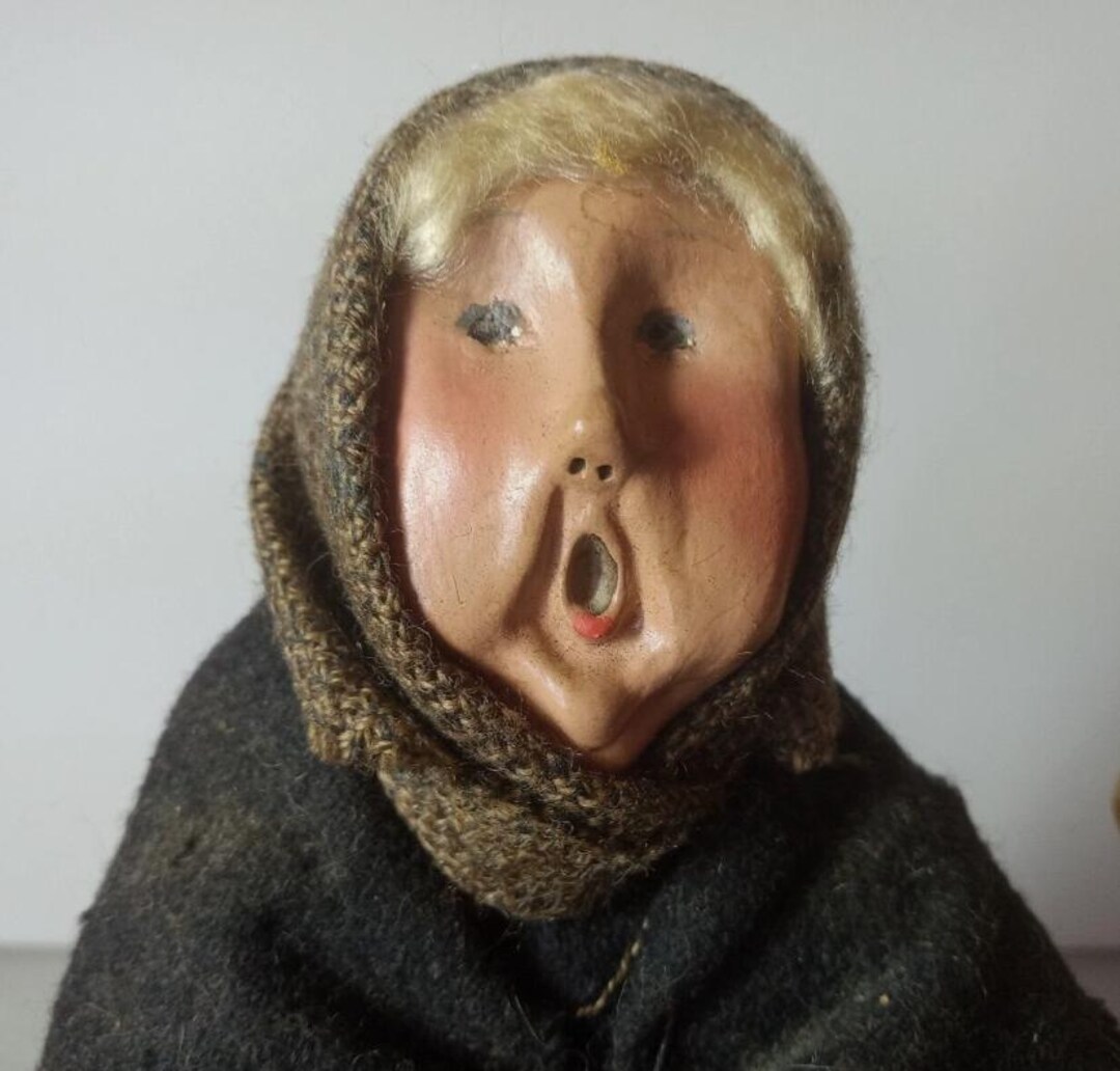 Byers Choice the Carolers - Baboushka With Balalaika & Basket | 2001 ...