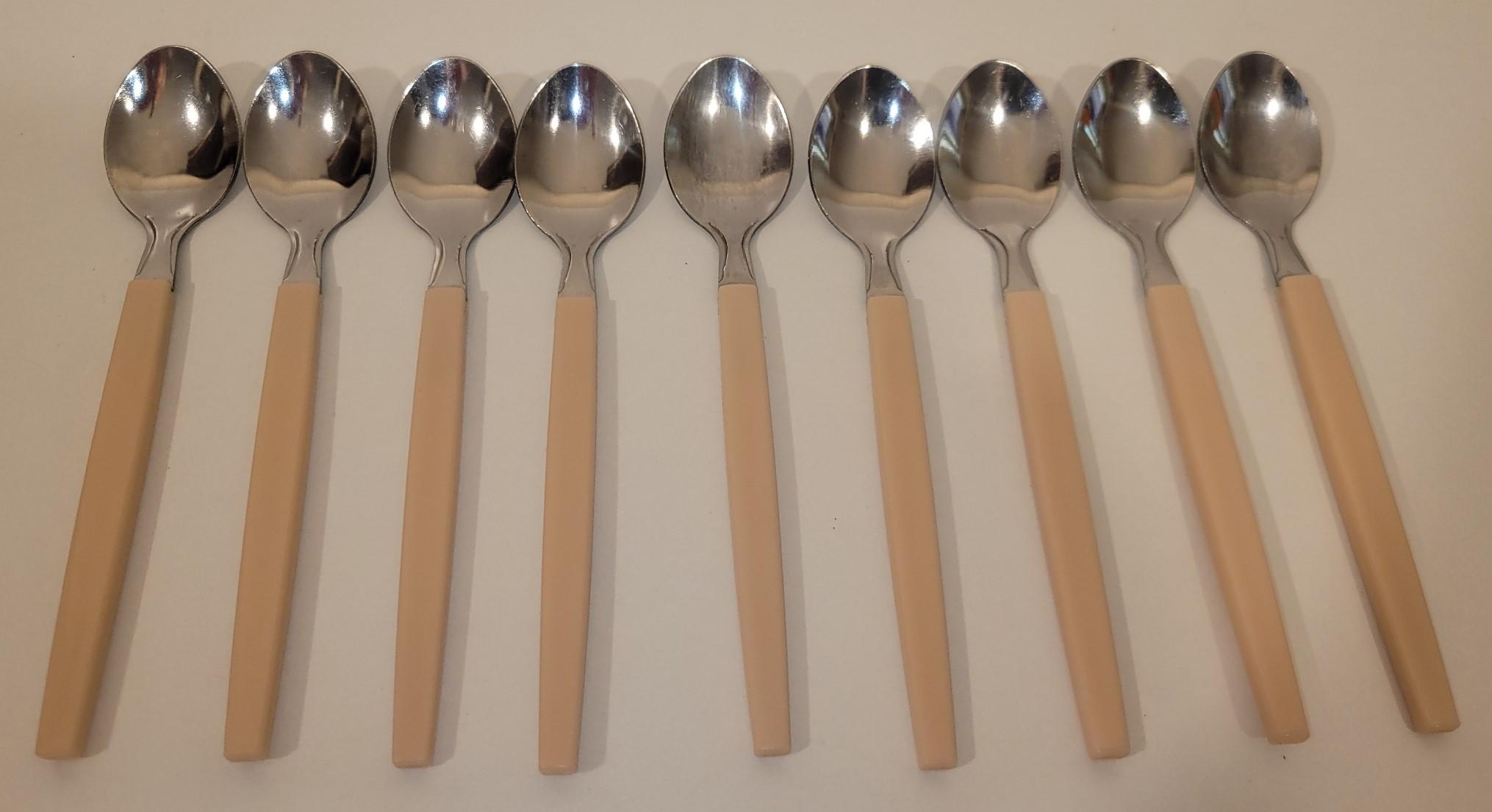 Retro Pink Handled Flatware | Blush Pink Plastic Silverware | Stainless ...