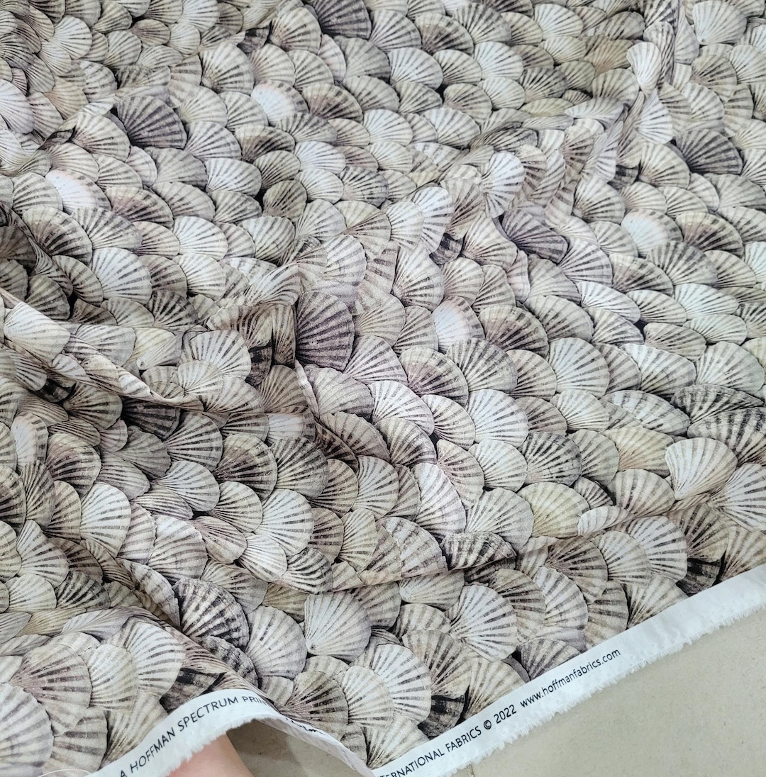 Realistic Tan Seashells Fabric U5149 From Hoffman's All Hands on Deck ...