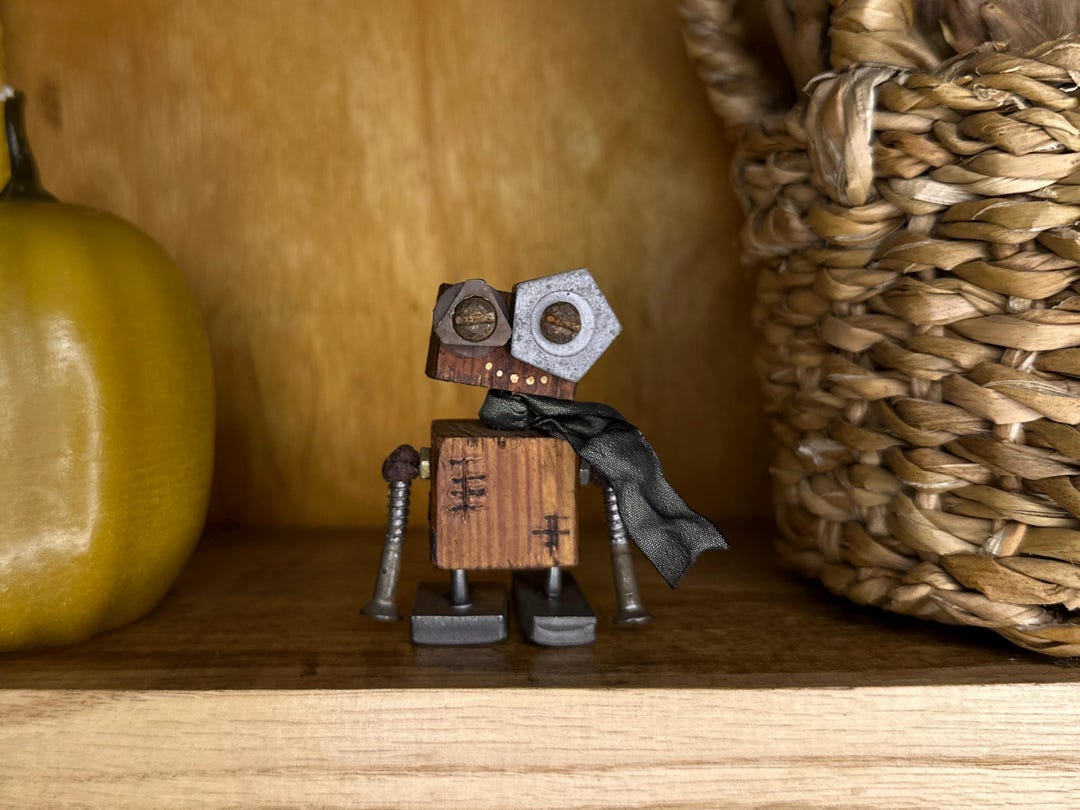 Tiny Robots / Vintage Style Robots Figurines / Robot Sculptures ...