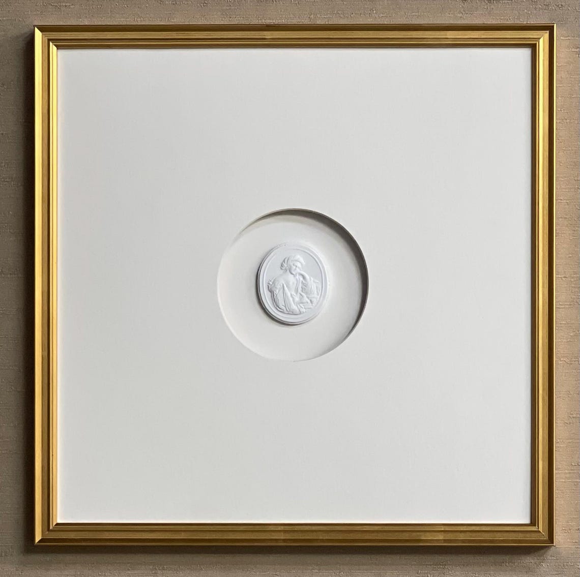 Large Intaglio With Round Mat Open - Etsy