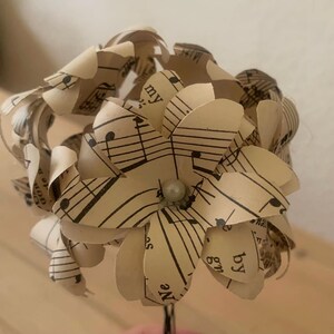 6 Medium Vintage Music Sheet Paper Flowers - Etsy