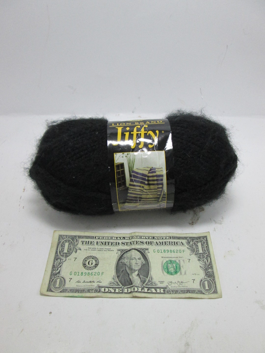 Lion Brand Jiffy Quick & Easy Mohair Look Black Yarn - Total 3 Oz 135 ...