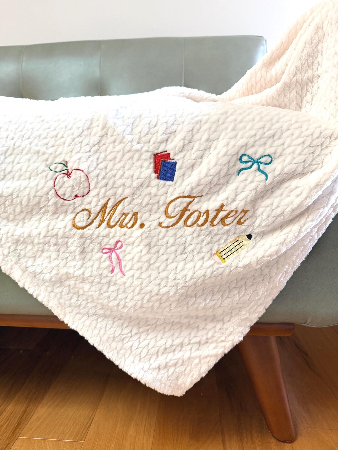 Custom Embroidery Teacher's Blanket/throw, Teacher Appreciation Gift ...