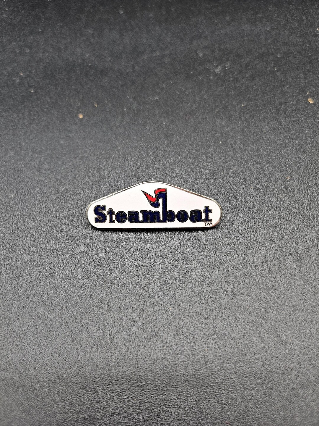 Vintage Ski Resort Lapel Pin Set – Steamboat, Afton Alps, Chestnut ...