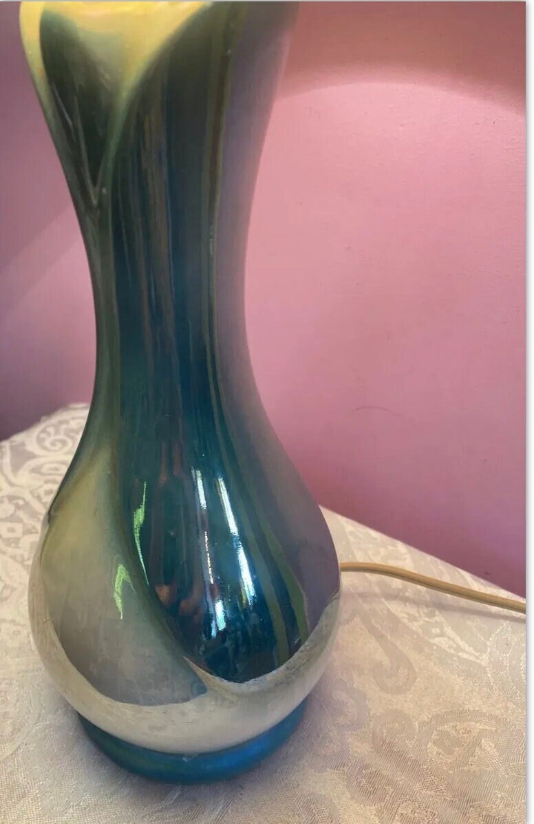 PAIR Royal Haeger-style Mcm 1950s Boudoir Lamps Tulip Form Gradient ...