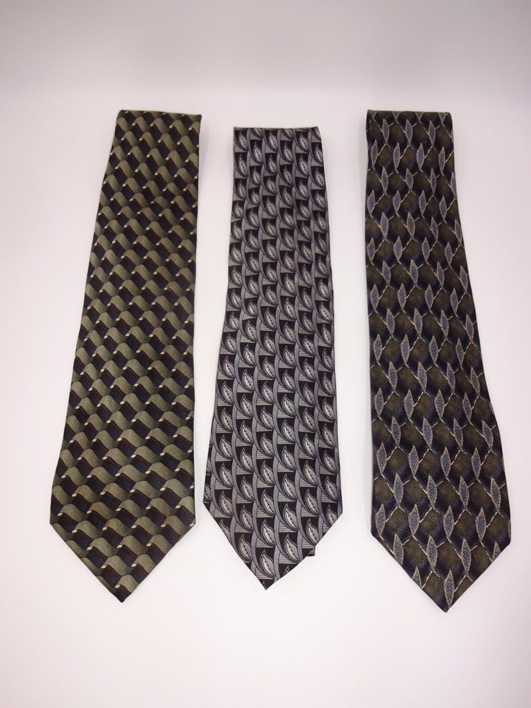 3 Vintage Mens Louis Roth 100% Silk Neck Ties Blue Green 2 Korea 1 USA ...