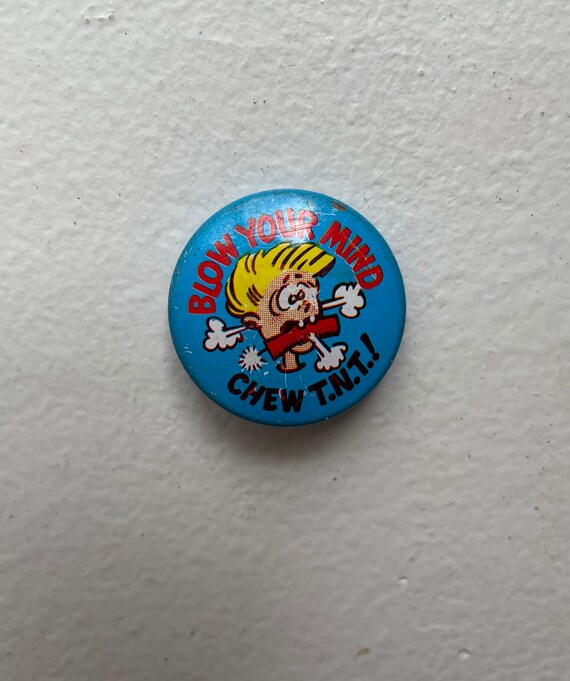 1960s comic weirdo buttons pin set - Gem