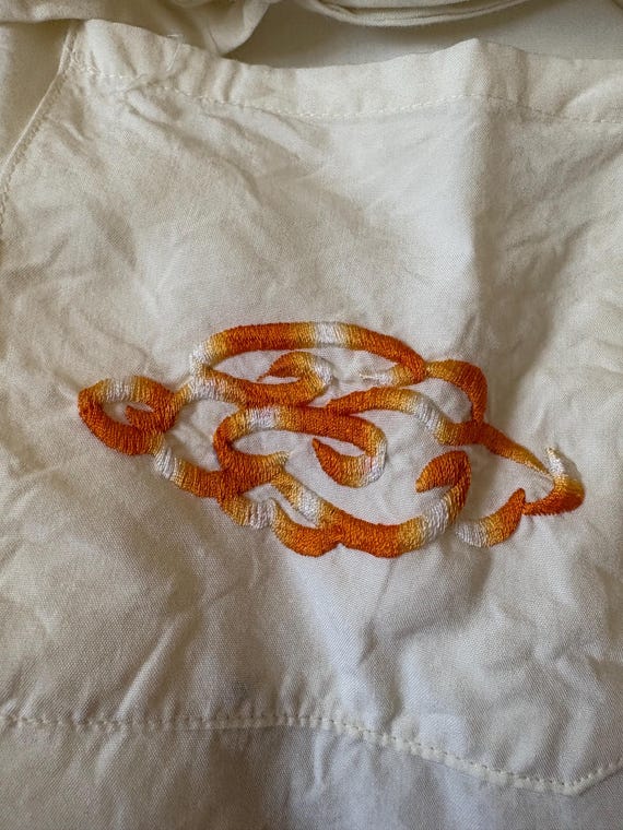 1950s 60s white embroidered dragon kimono style belte… - Gem