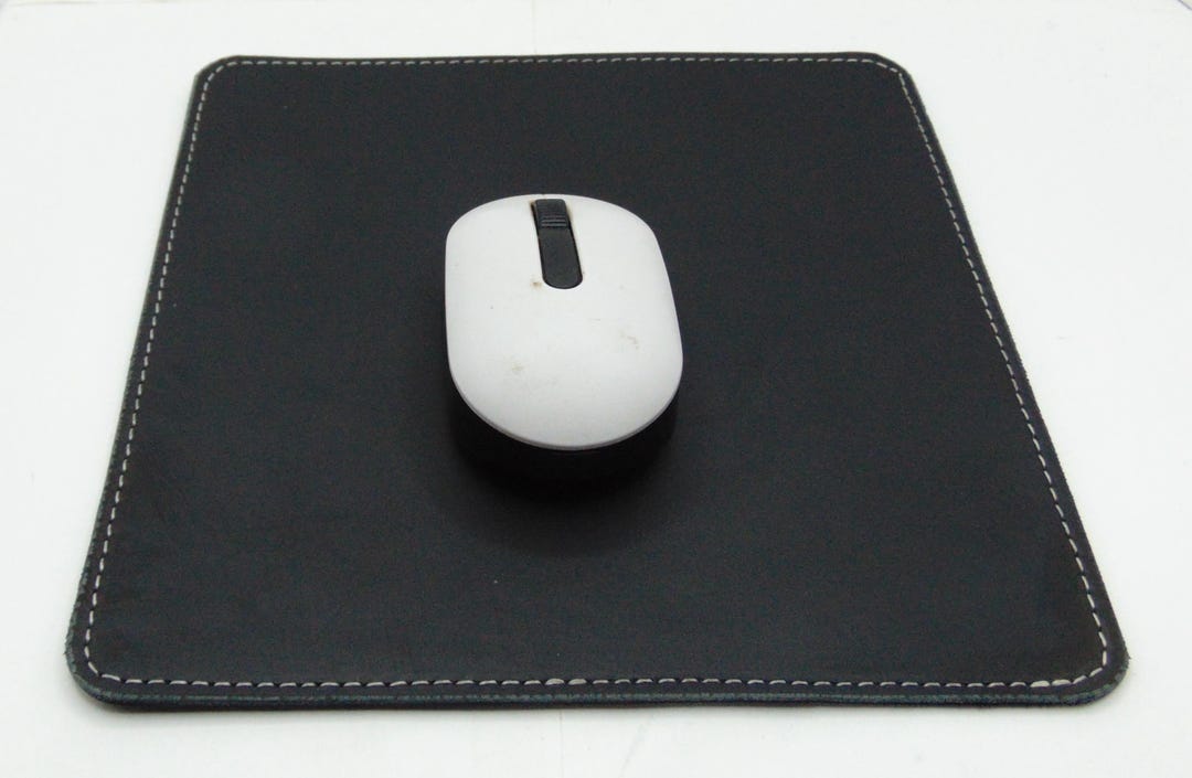 Handmade Leather Mouse Pad in Black - Etsy
