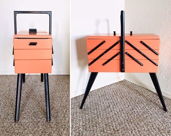 Vintage sewing box | Etsy