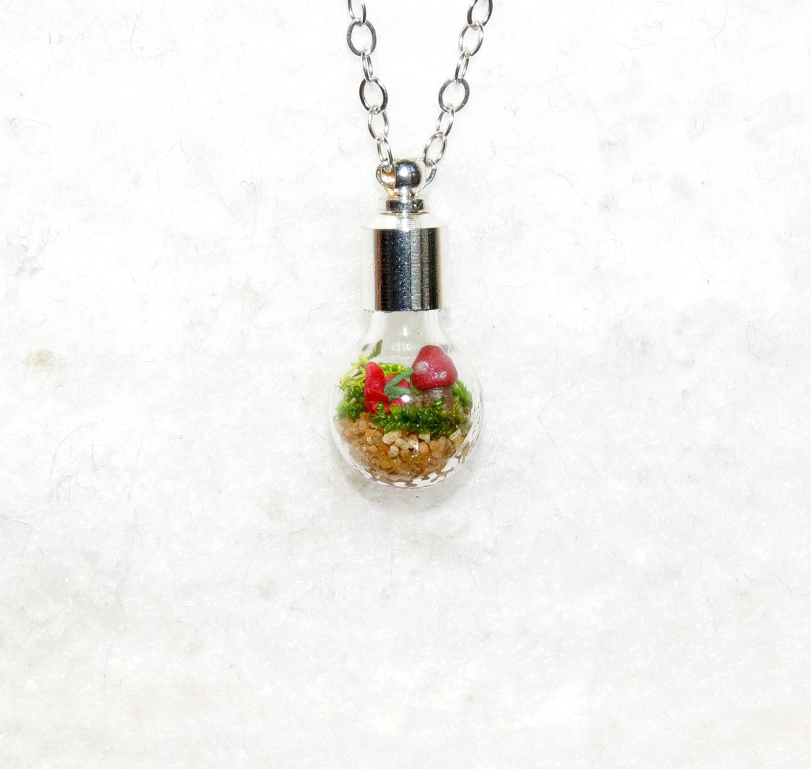 Moss Terrarium, Terrarium Pendant Necklace, Mini Terrarium Necklace ...