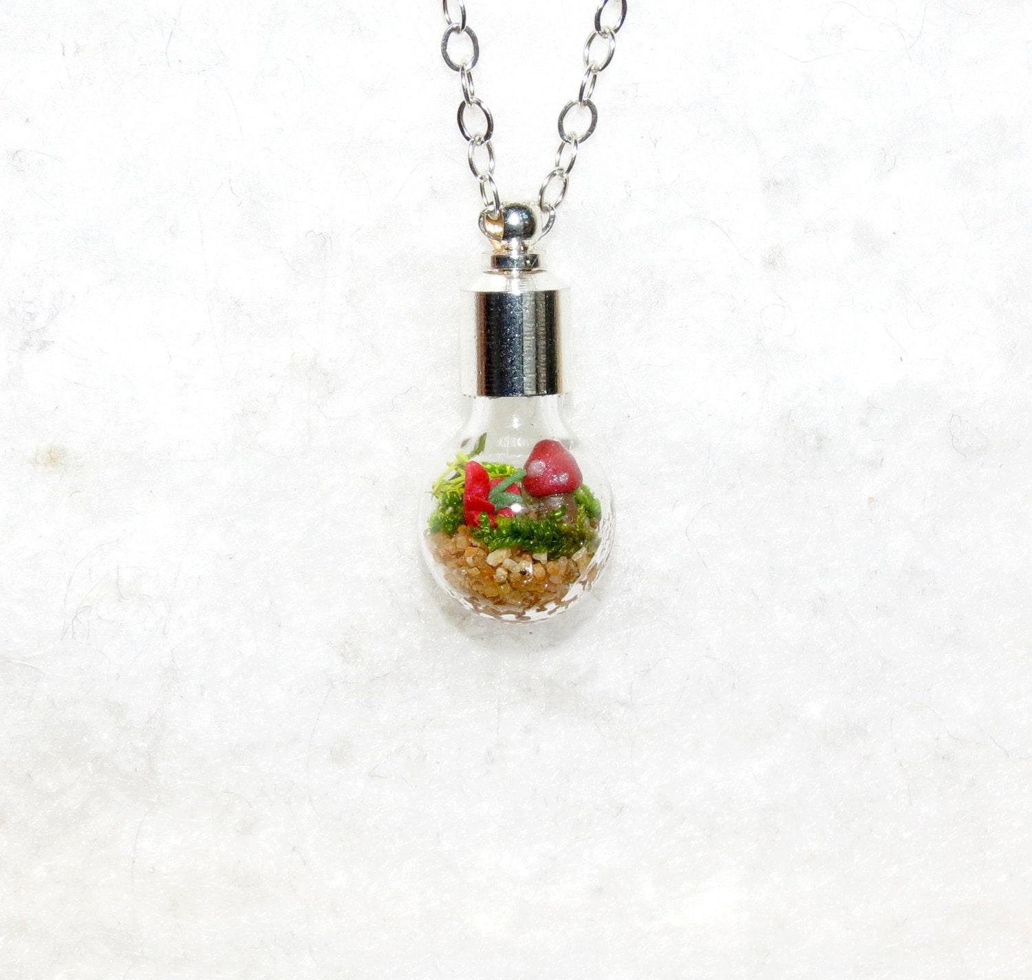 Moss Terrarium, Terrarium Pendant Necklace, Mini Terrarium Necklace ...