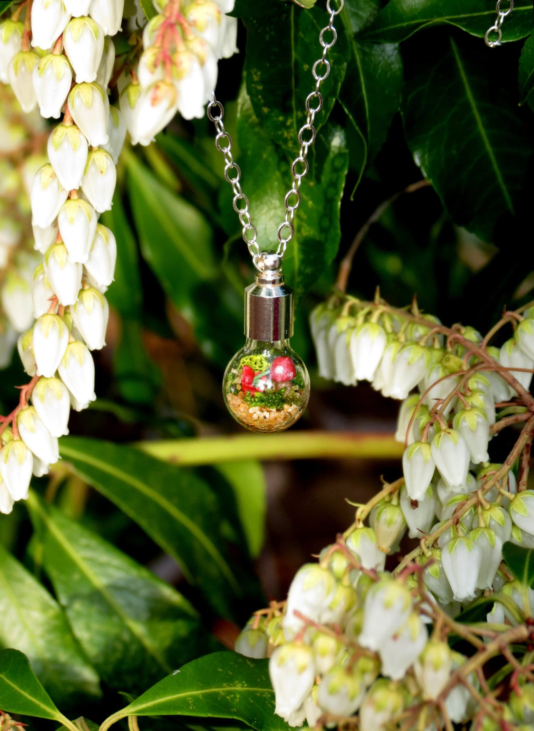 Moss Terrarium, Terrarium Pendant Necklace, Mini Terrarium Necklace ...