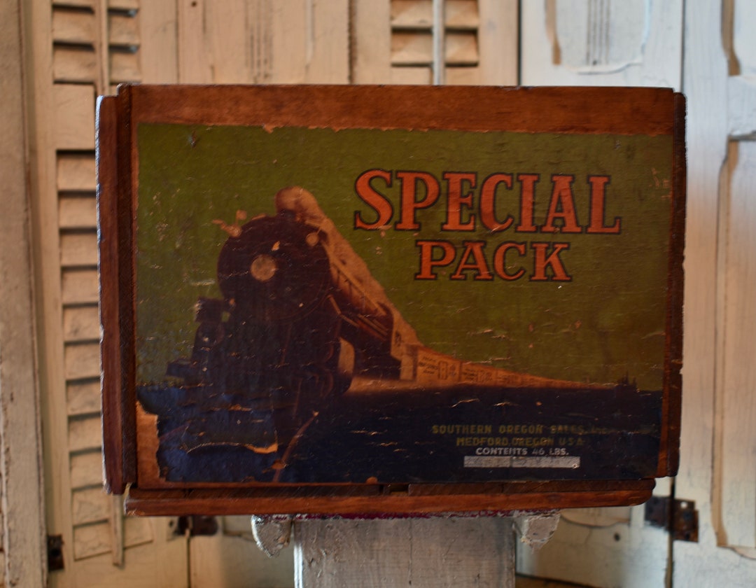 Antique Oregon Fruit Crate, South Oregon Brand Wood Box, Rustic Storage ...