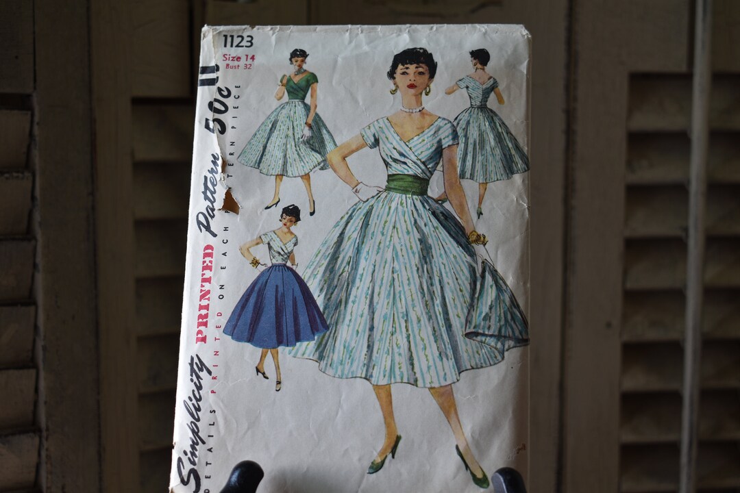 Vintage Simplicity Pattern, 1950's Ladies Classic Swing Dress Pattern, Vintage Fashion, Retro ...