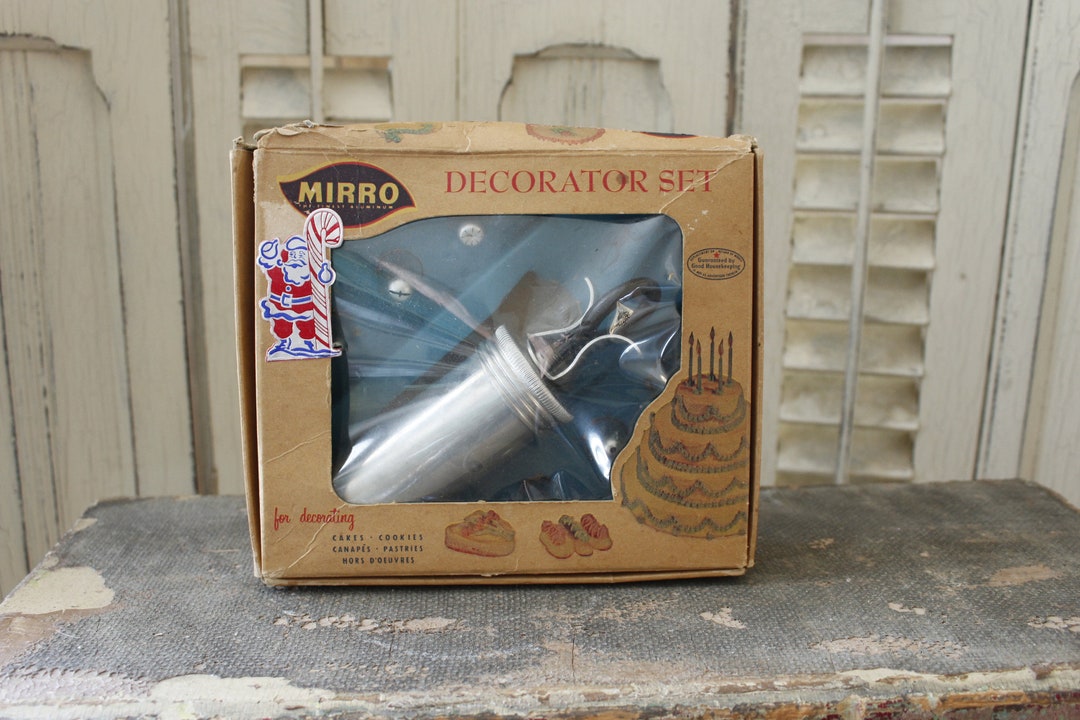 Vintage Mirro Decorating Set, 1950's Kitchen, Baking Decorating Set ...