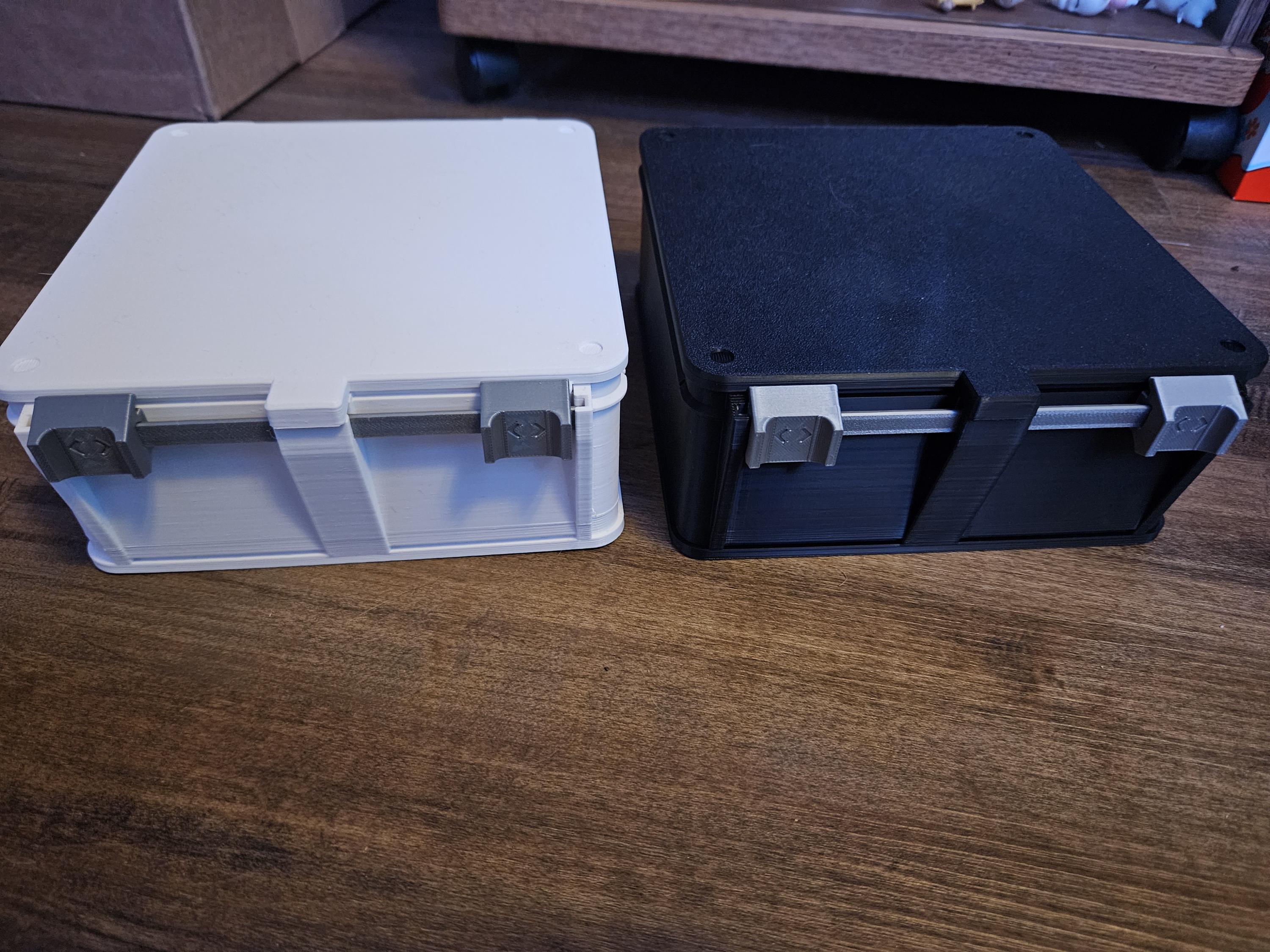 Final Fantasy Chess Set With Carrying Case (chess Board Not Included ...